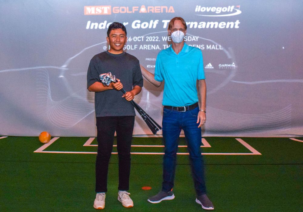 Fun out of the sun (and rain) at inaugural MST Golf Arena ilovegolf ...